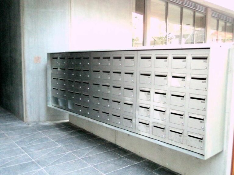 Letterbox Gallery – The Letter Box Shop (Installations & Designs)